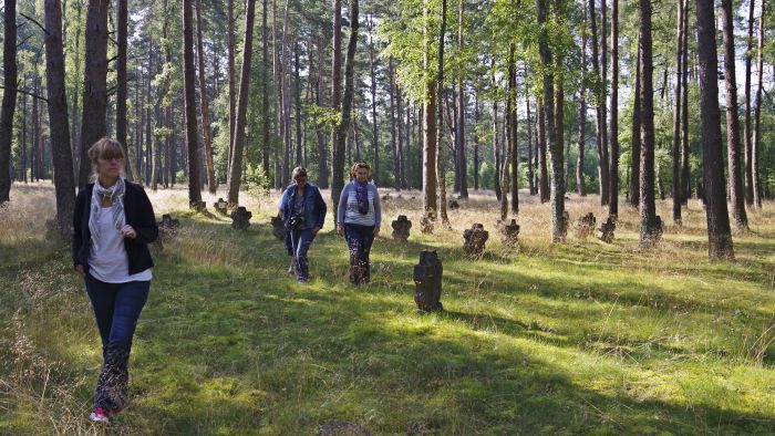 "Pociągiem do wolności" - Anna Rawska - Telewizja Polska SA