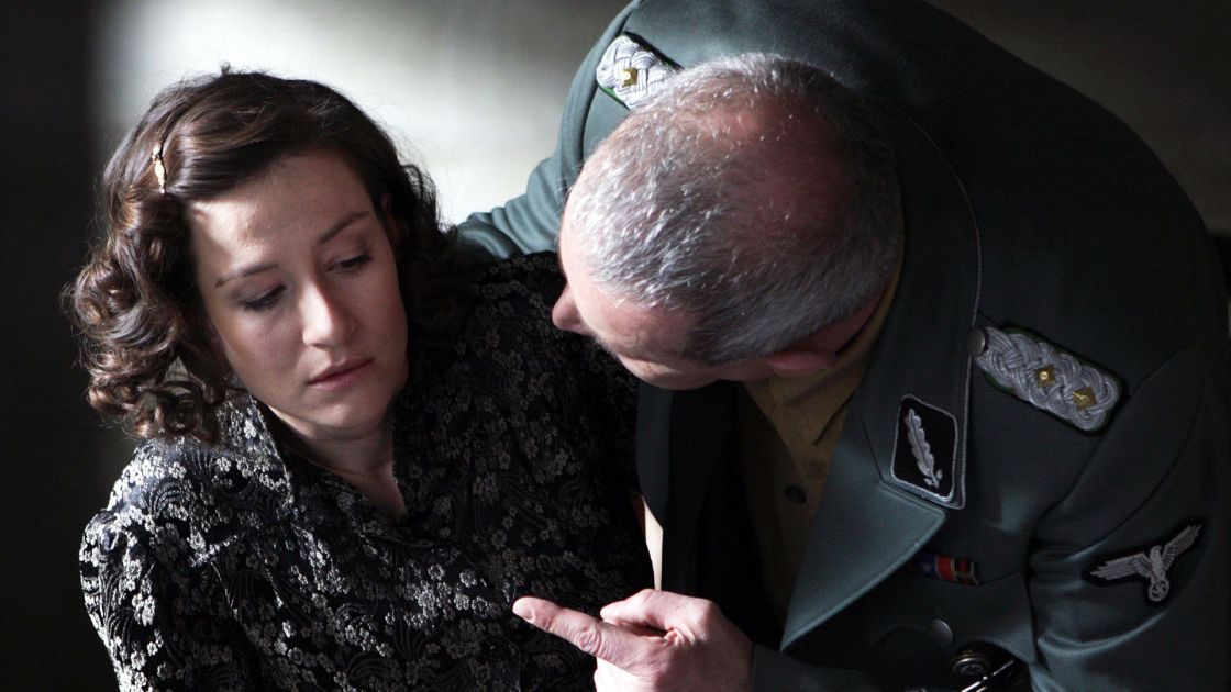 Czas honoru: odc. 11 – Szanowny pan Gestapo - serial telewizyjny ...