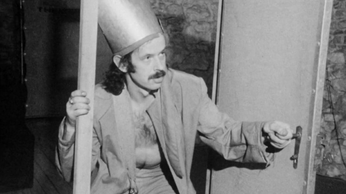 Teatr i sztuka sceniczna: Szatnia Tadeusza Kantora, czyli Nadobnisie i ...